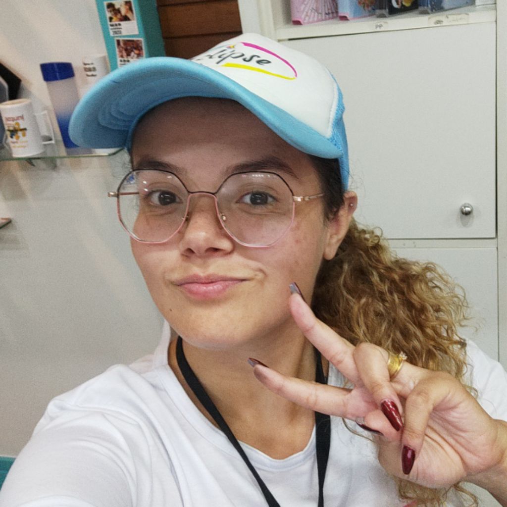 Gil Pinheiro Look & Coffee, Loja Online | Shopee Brasil