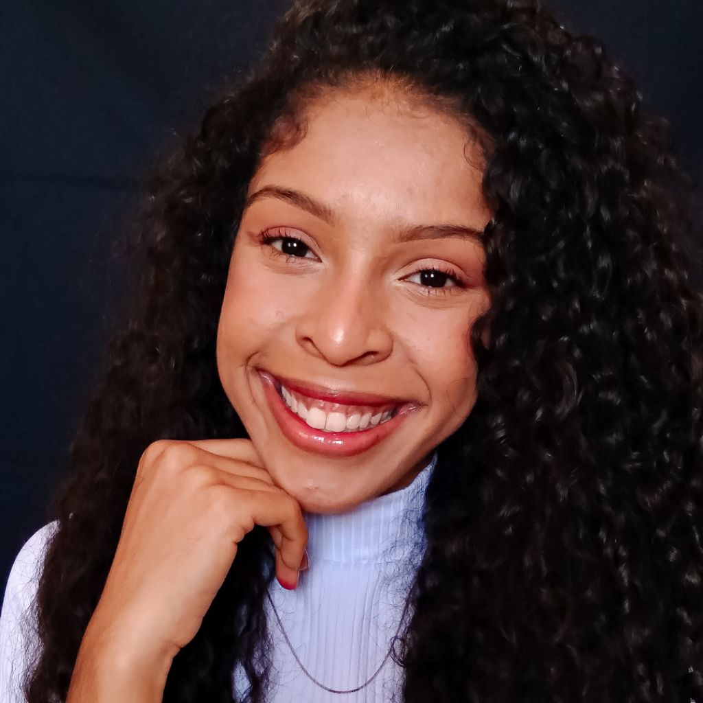 Emily Machado, Loja Online | Shopee Brasil